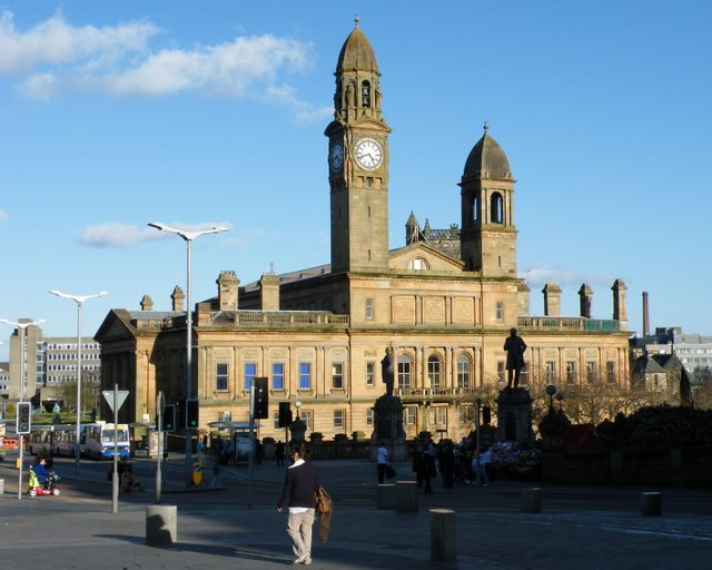 A half-empty conference hall, but a packed left fringe – Labour Hub